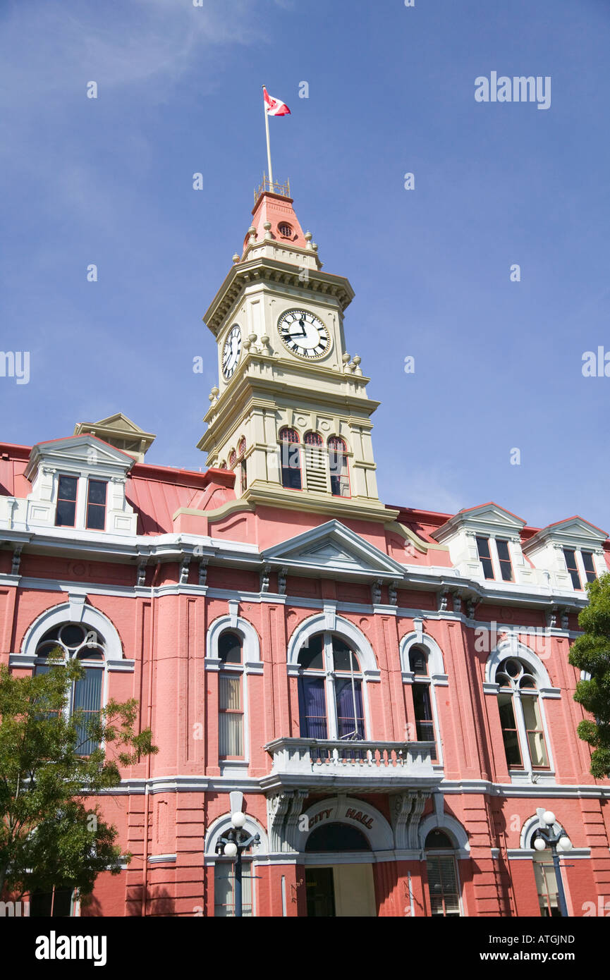 Victoria british columbia city hall hi-res stock photography and images ...