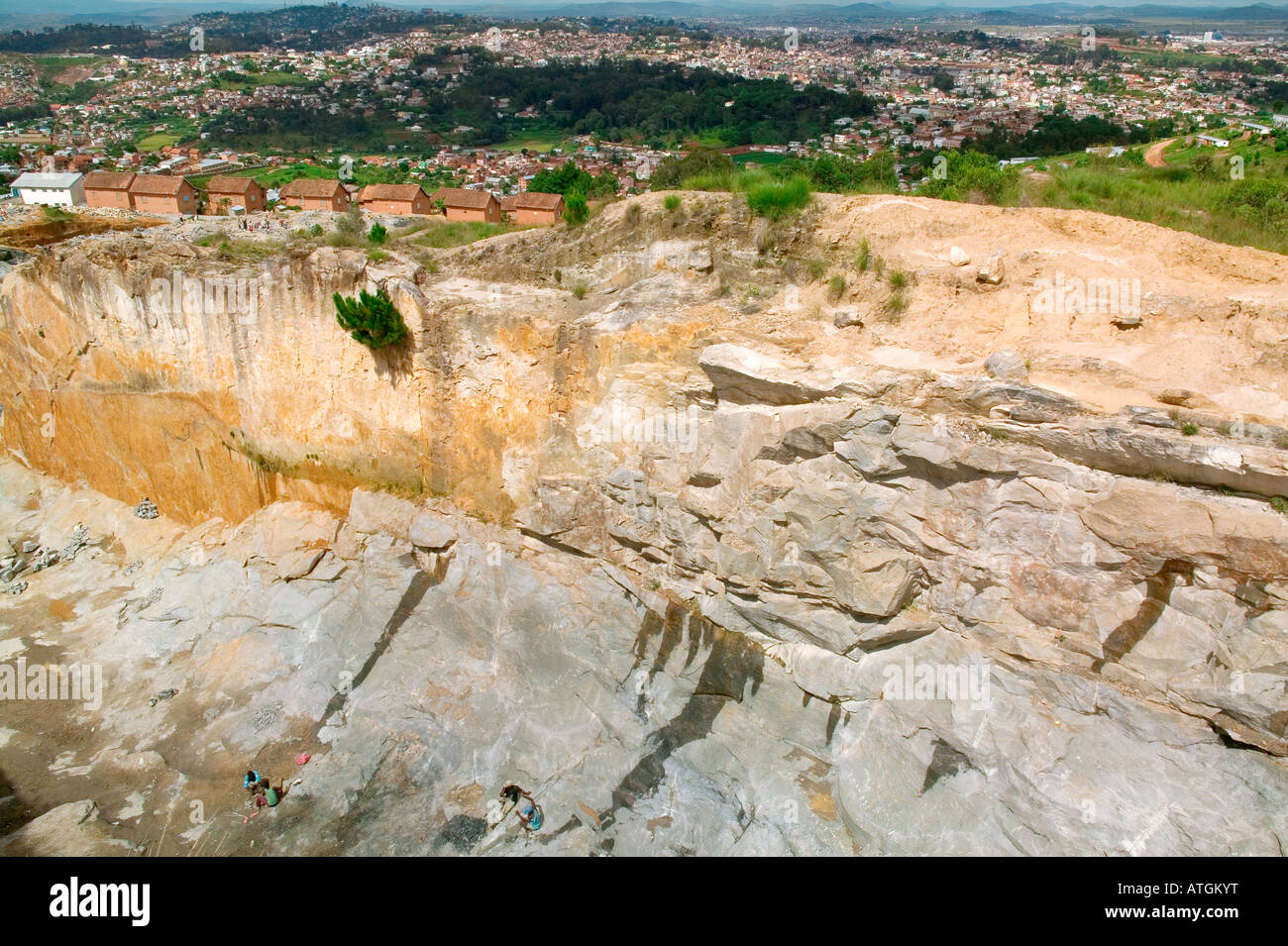 STONE QUARRY - MANANTENASOA - MADAGASCAR - AFRICA Stock Photo - Alamy