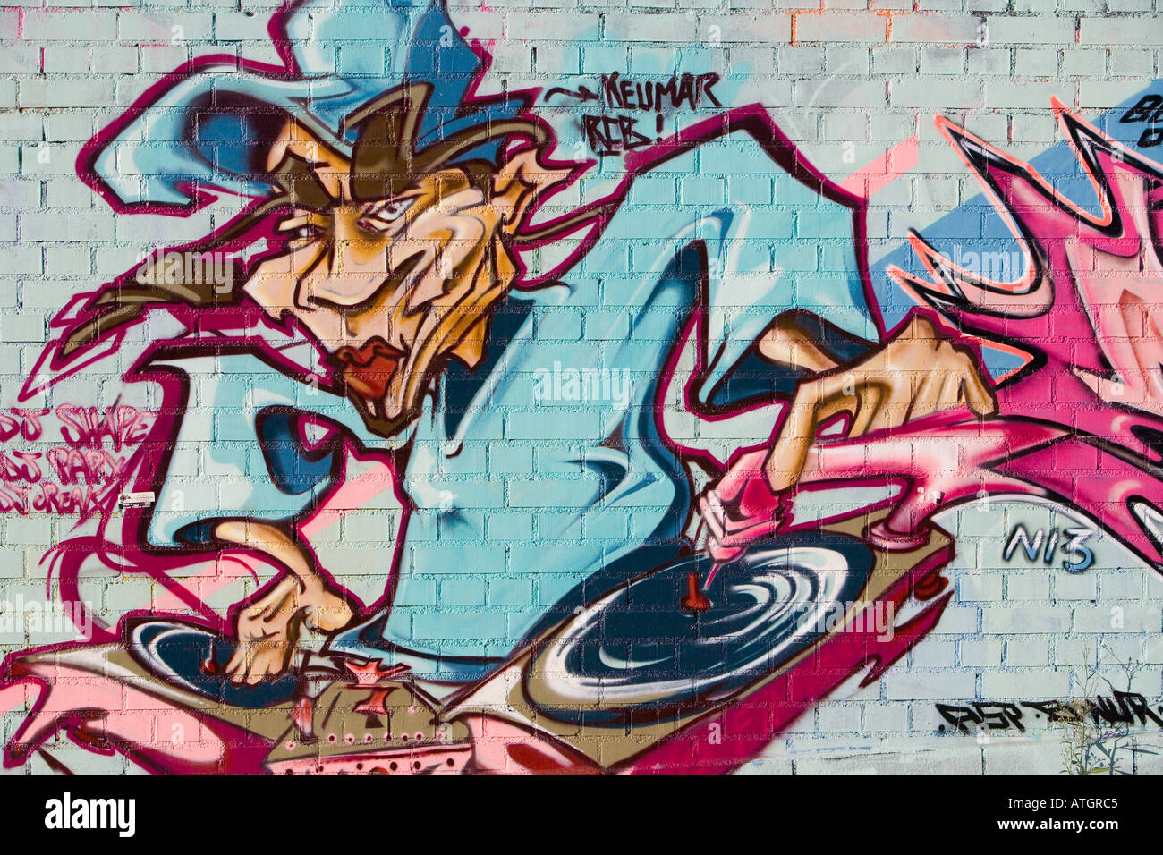 Punch graffiti hi-res stock photography and images - Alamy