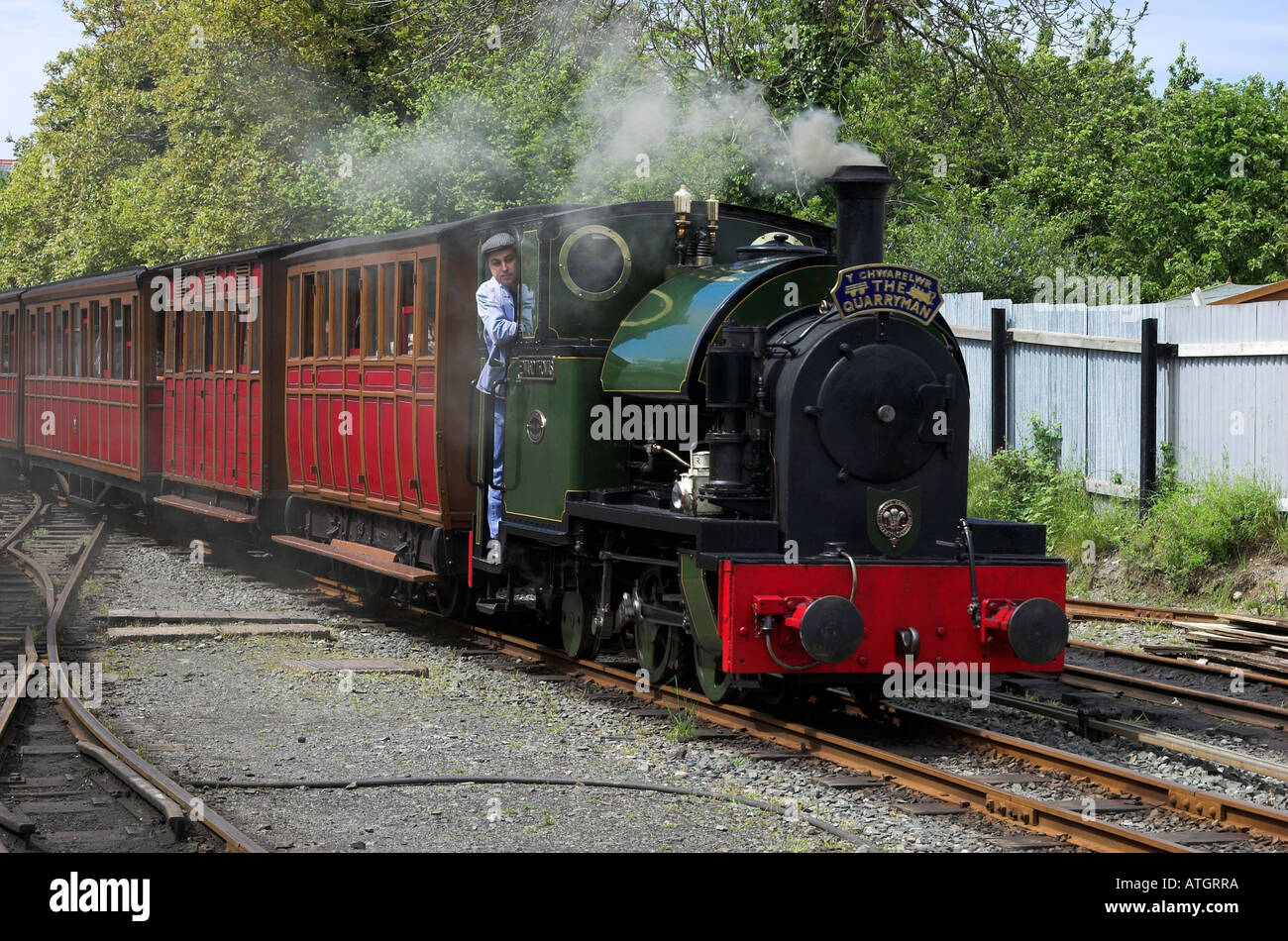 Talyllyn Railway locomotive No4 and train passing through Pendre yard ...
