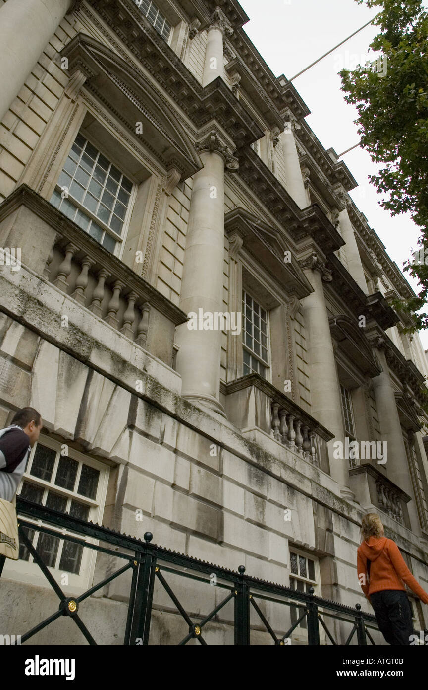 Execution by beheading hi-res stock photography and images - Alamy