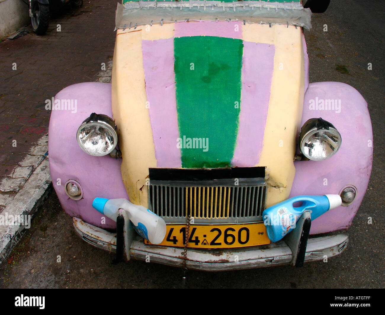 Old vehicle hi-res stock photography and images - Alamy