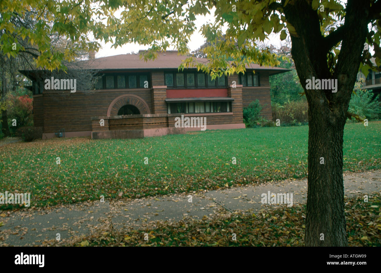 Arthur heurtley house 318 forest hi-res stock photography and images ...