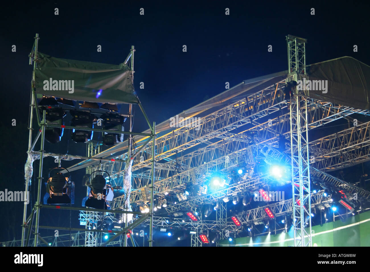 Stage lights On the show Stock Photo - Alamy