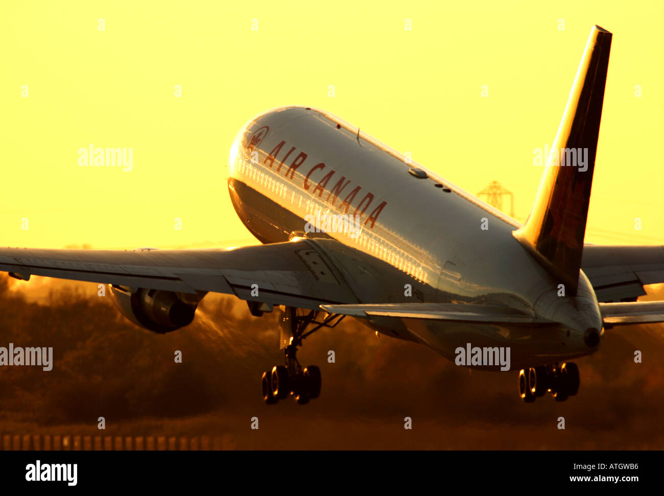 Ant aircraft hi-res stock photography and images - Alamy