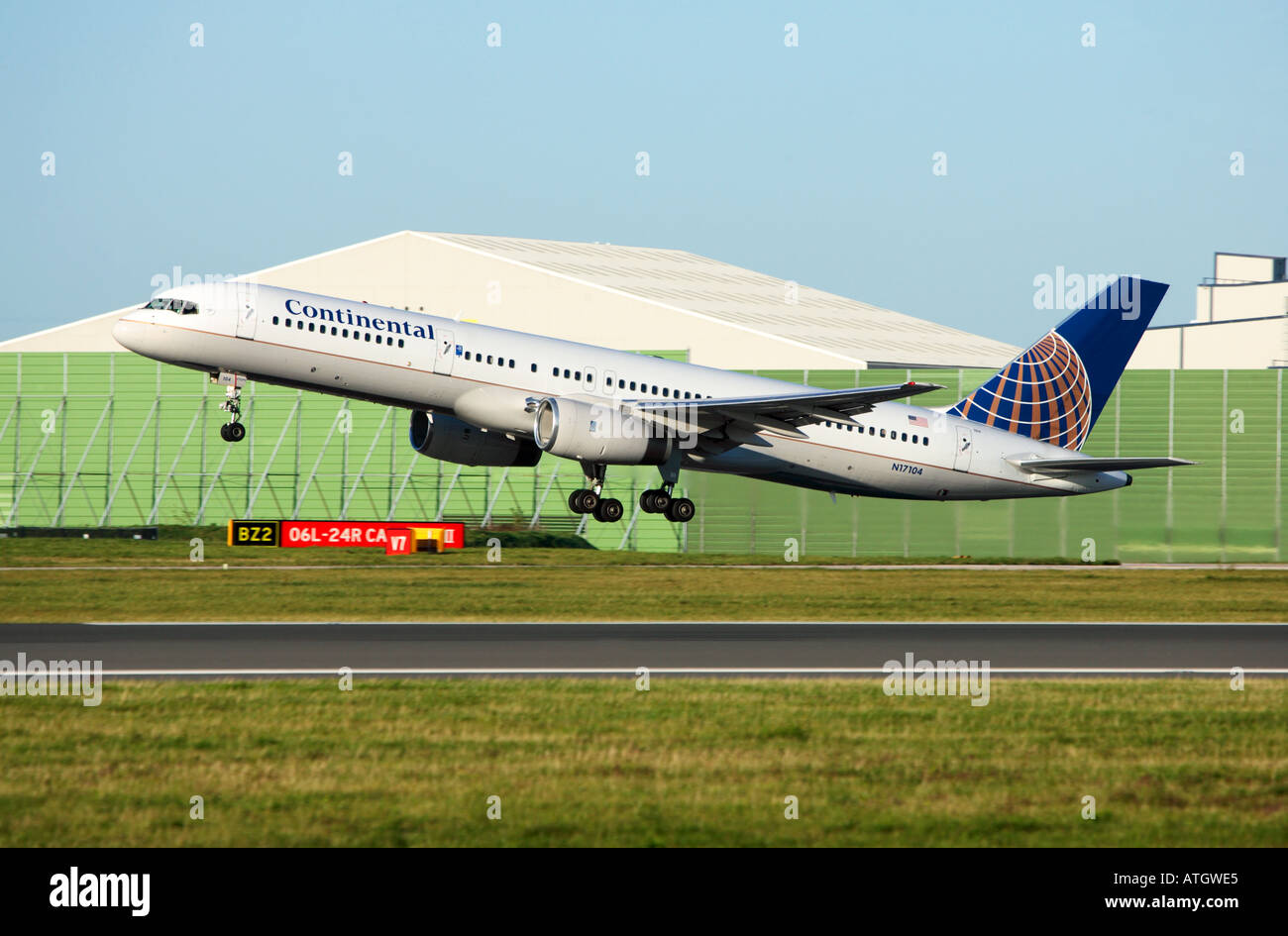 Continental Airlines at Manchester Airport infront of the atc control ...