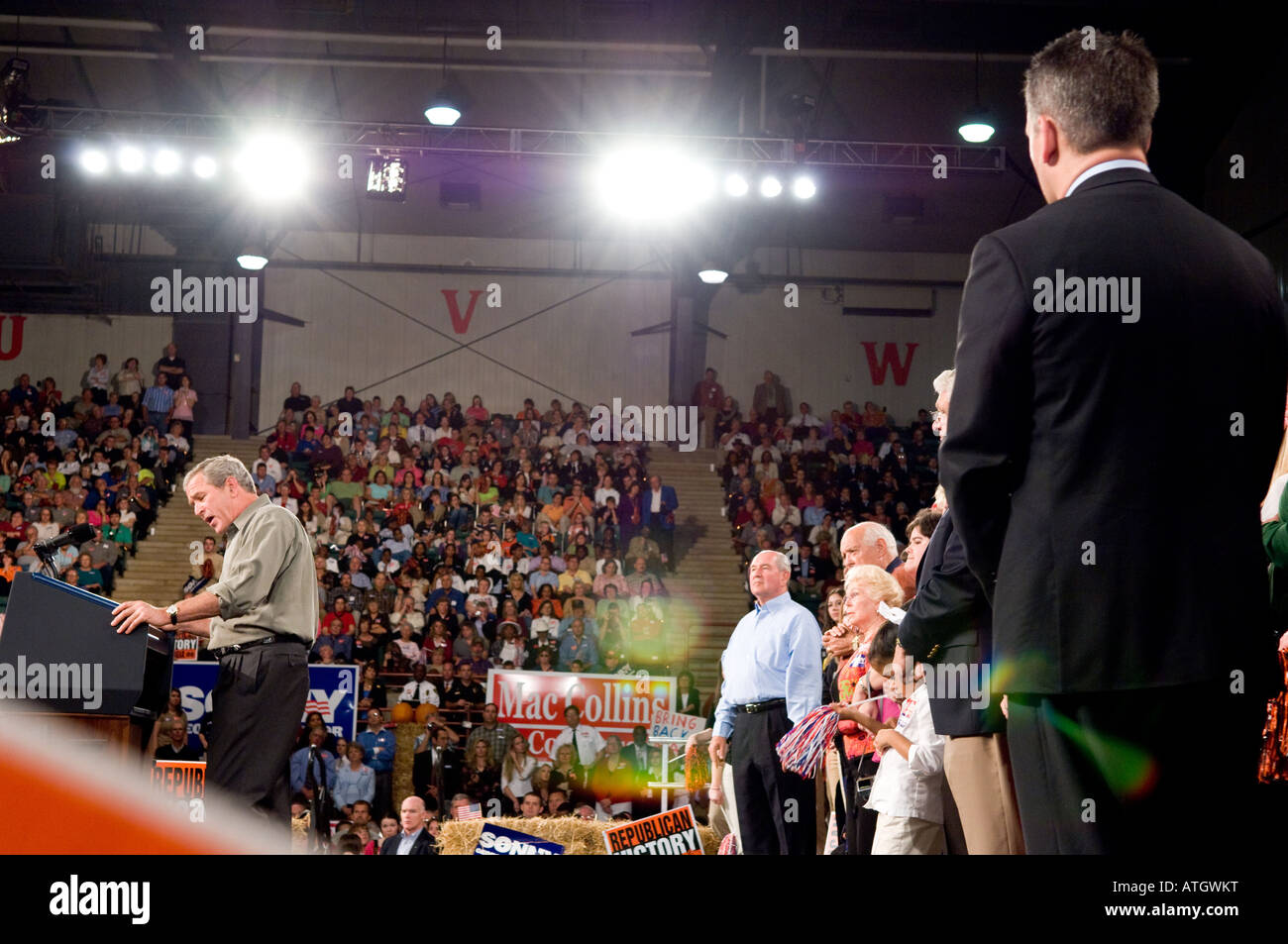 US President George W Bush addresses the crowd at a rally for ...
