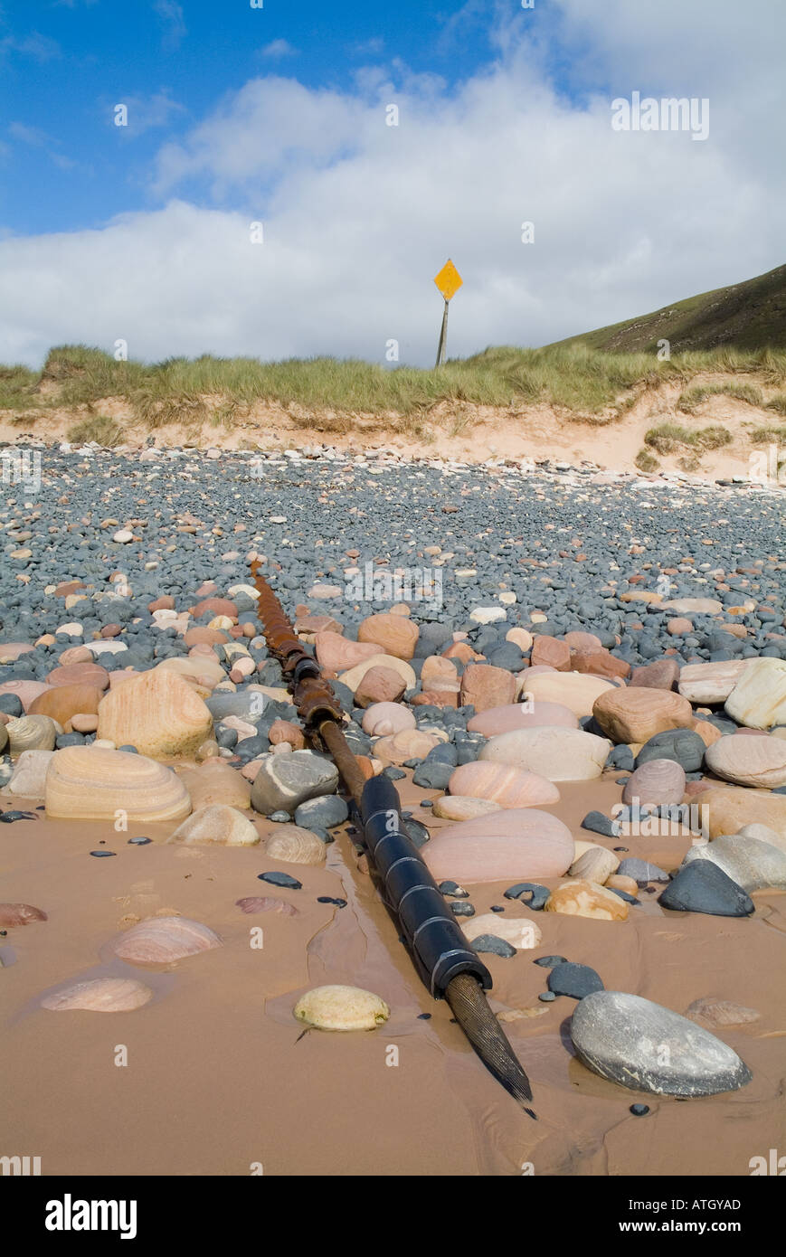 Underwater cables hi-res stock photography and images - Alamy
