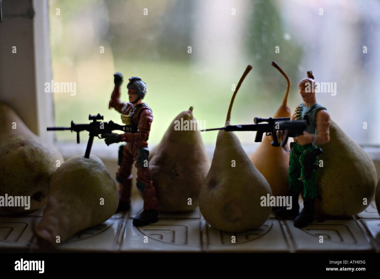 Soldiers in kitchen hi-res stock photography and images - Alamy