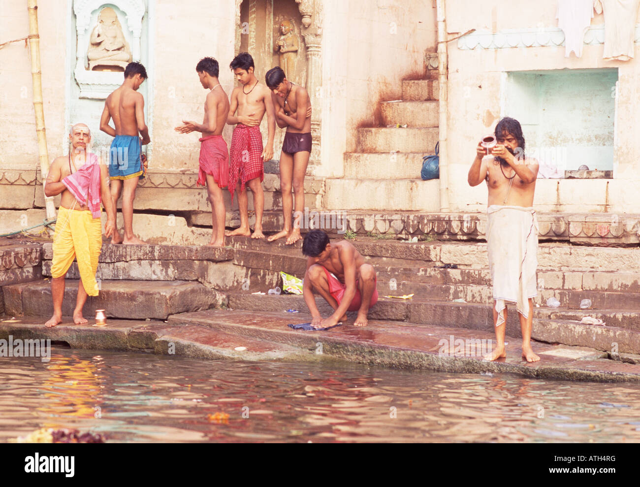 people washing, Ganges river, Varanasi, India Stock Photo - Alamy