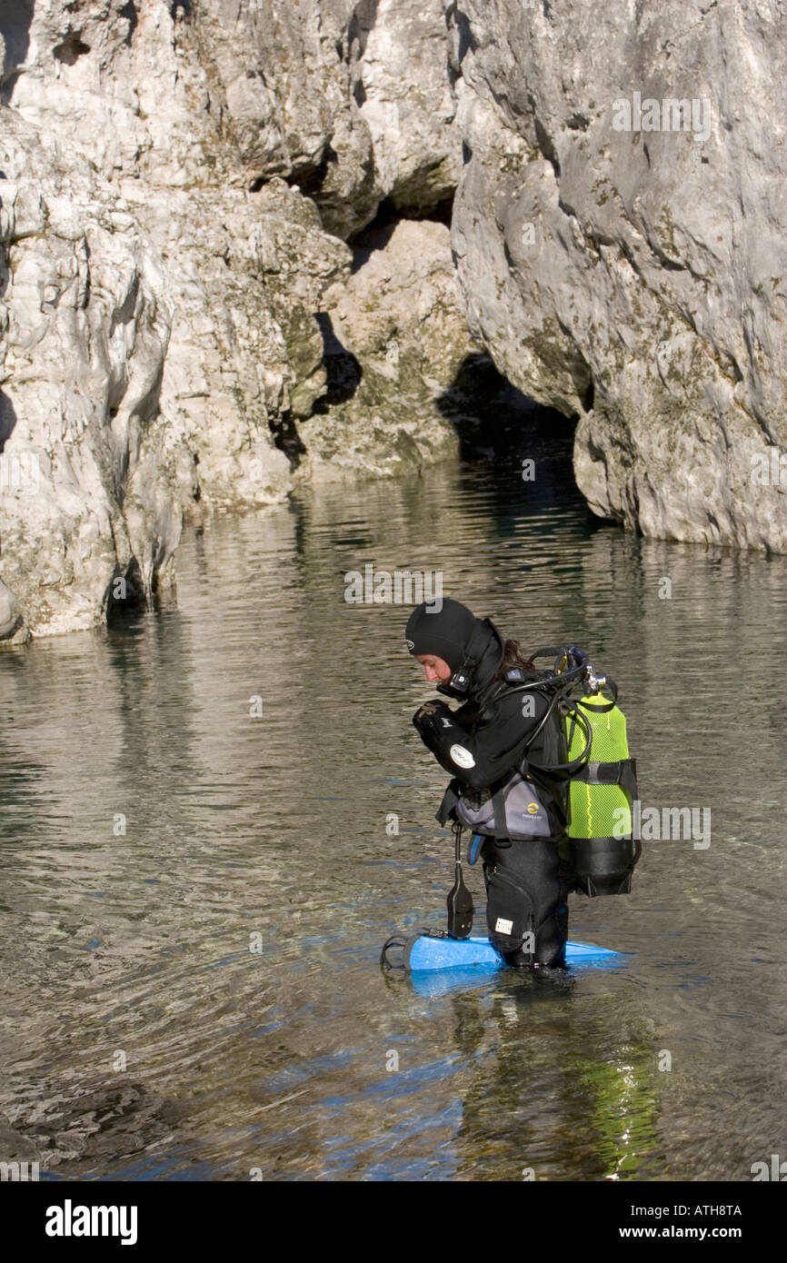 Woman scuba diving italy hi-res stock photography and images - Alamy