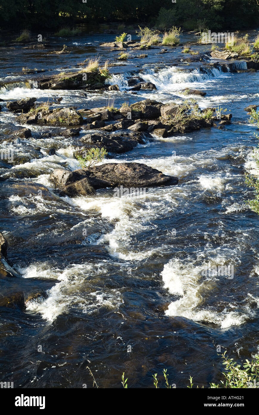 dh Falls of Dochart KILLIN STIRLINGSHIRE River Dochart rapids rocks and ...