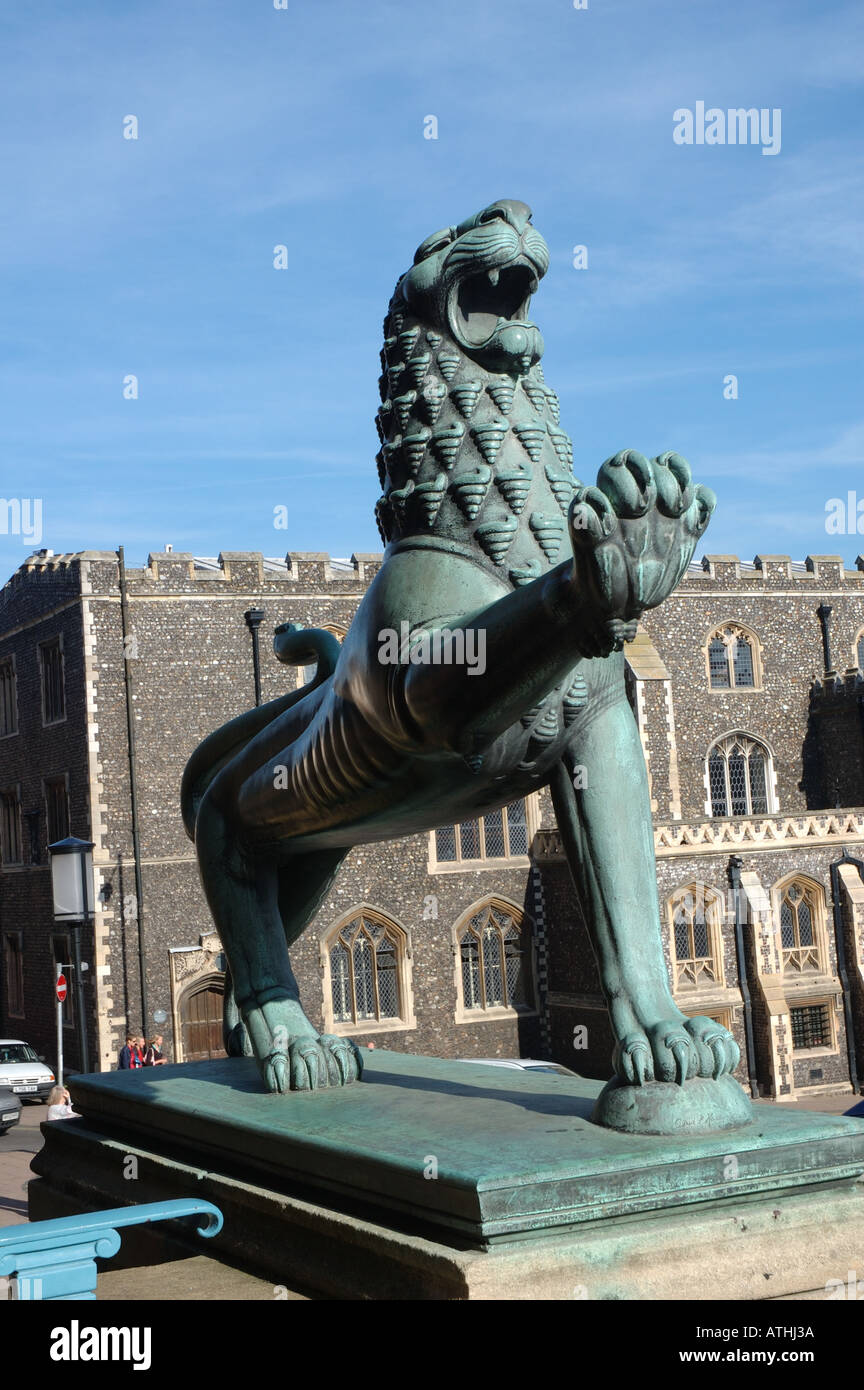 Lion statue at the entrance to Norwich City Hall Stock Photo - Alamy