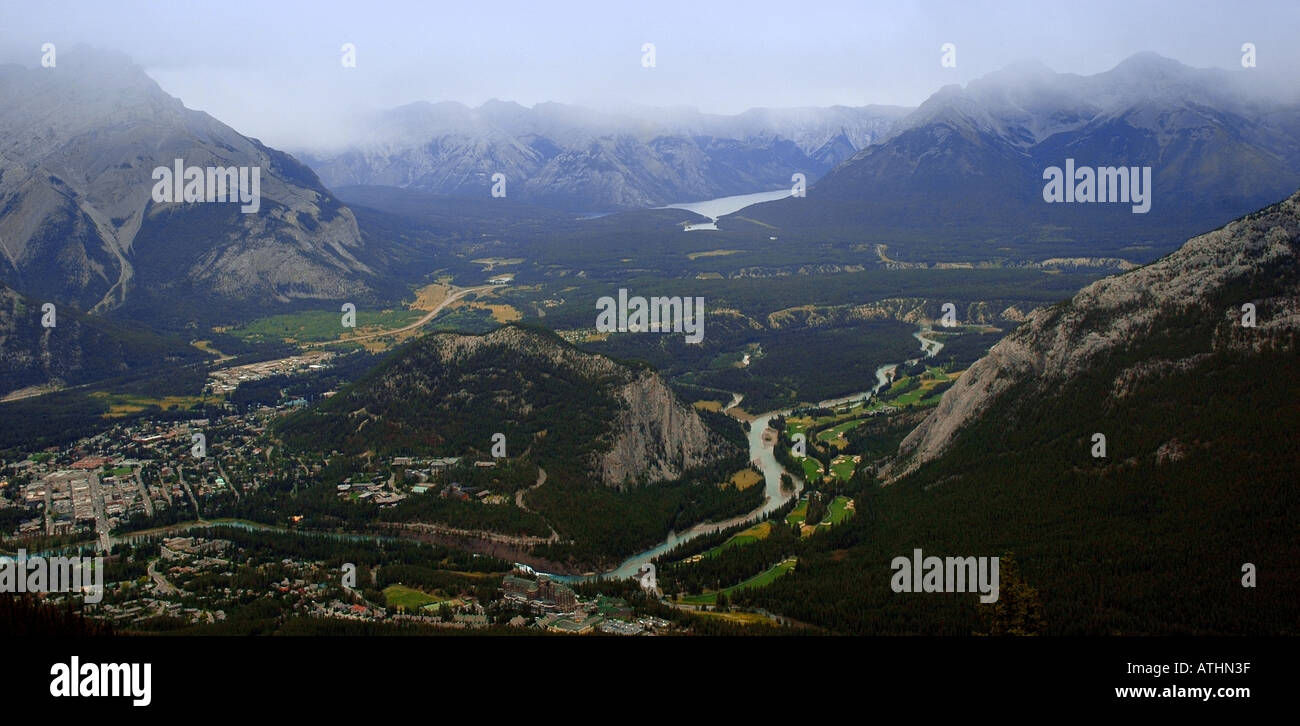 Panoramic banff hi-res stock photography and images - Alamy