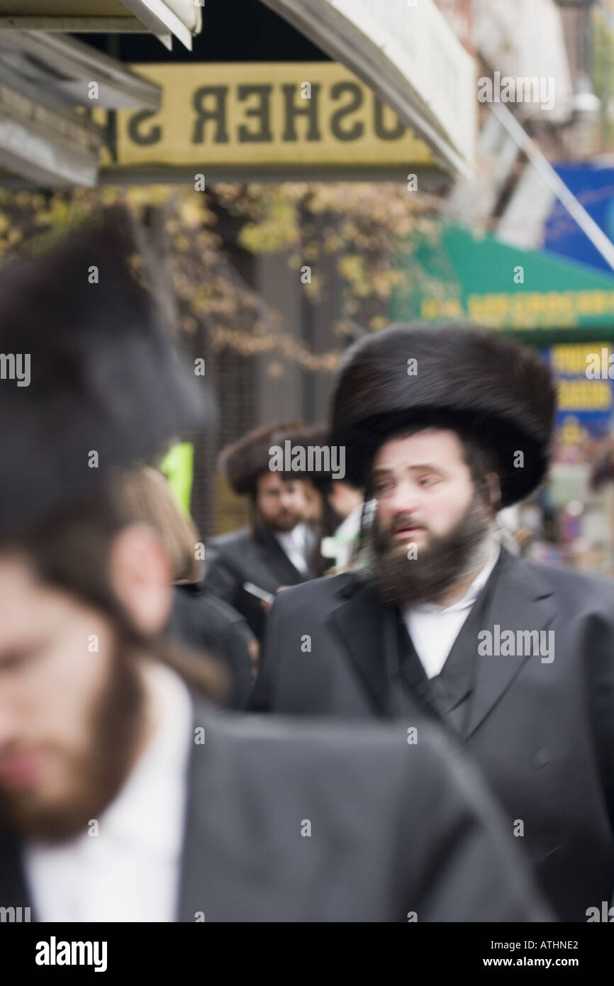 Hasidic jews brooklyn hi-res stock photography and images - Alamy
