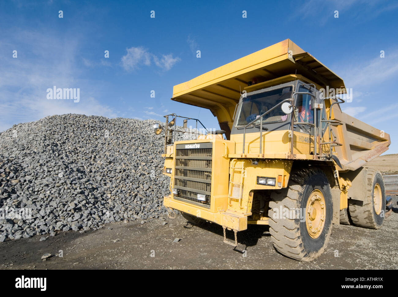 Rigid truck hi-res stock photography and images - Alamy
