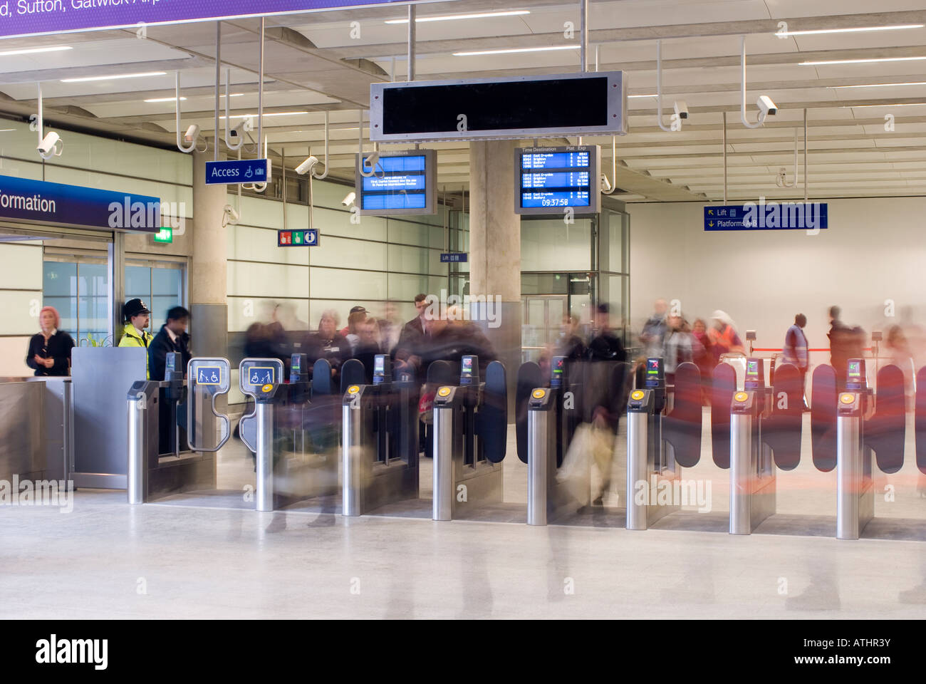 Automated rail travel ticket machines hi-res stock photography and ...