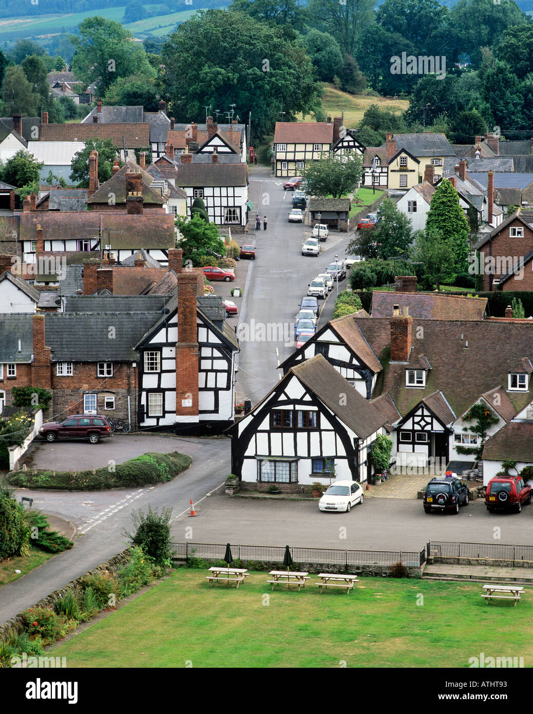 Cruck hi-res stock photography and images - Alamy