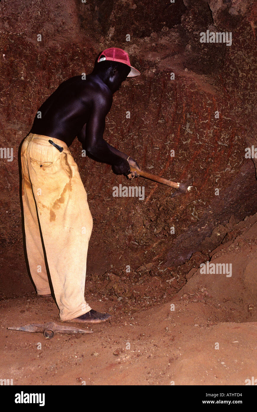 African mining underground hi-res stock photography and images - Alamy