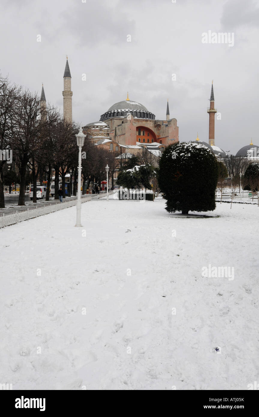 Winter scenes in Istanbul with the snow-covered Aya Sophia in ...