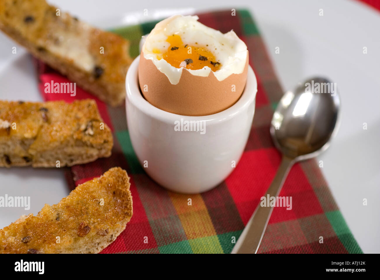 Soft shell egg hi-res stock photography and images - Alamy