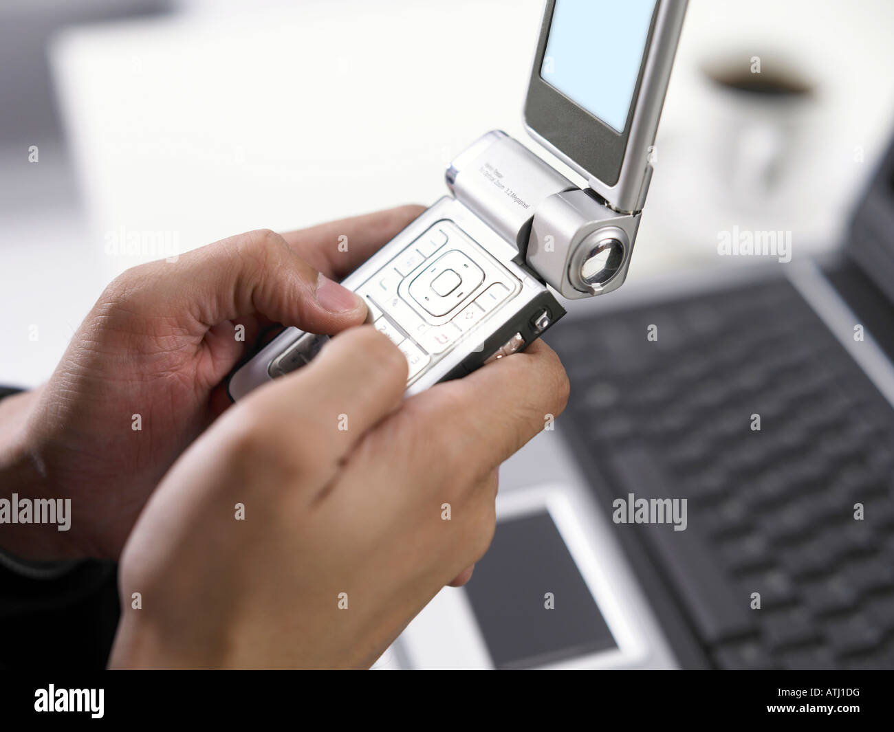 Human hands holding phone sending sms hi-res stock photography and ...