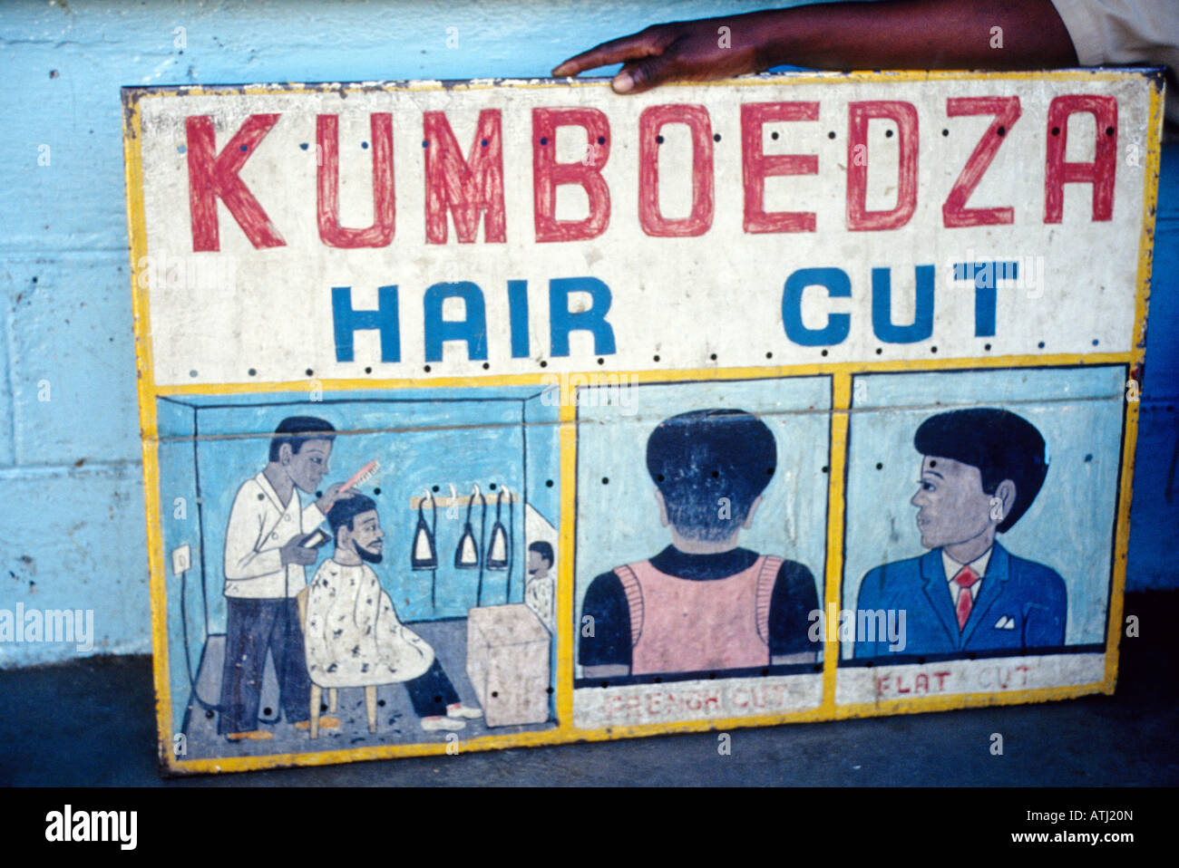 African barbers shop hi-res stock photography and images - Alamy