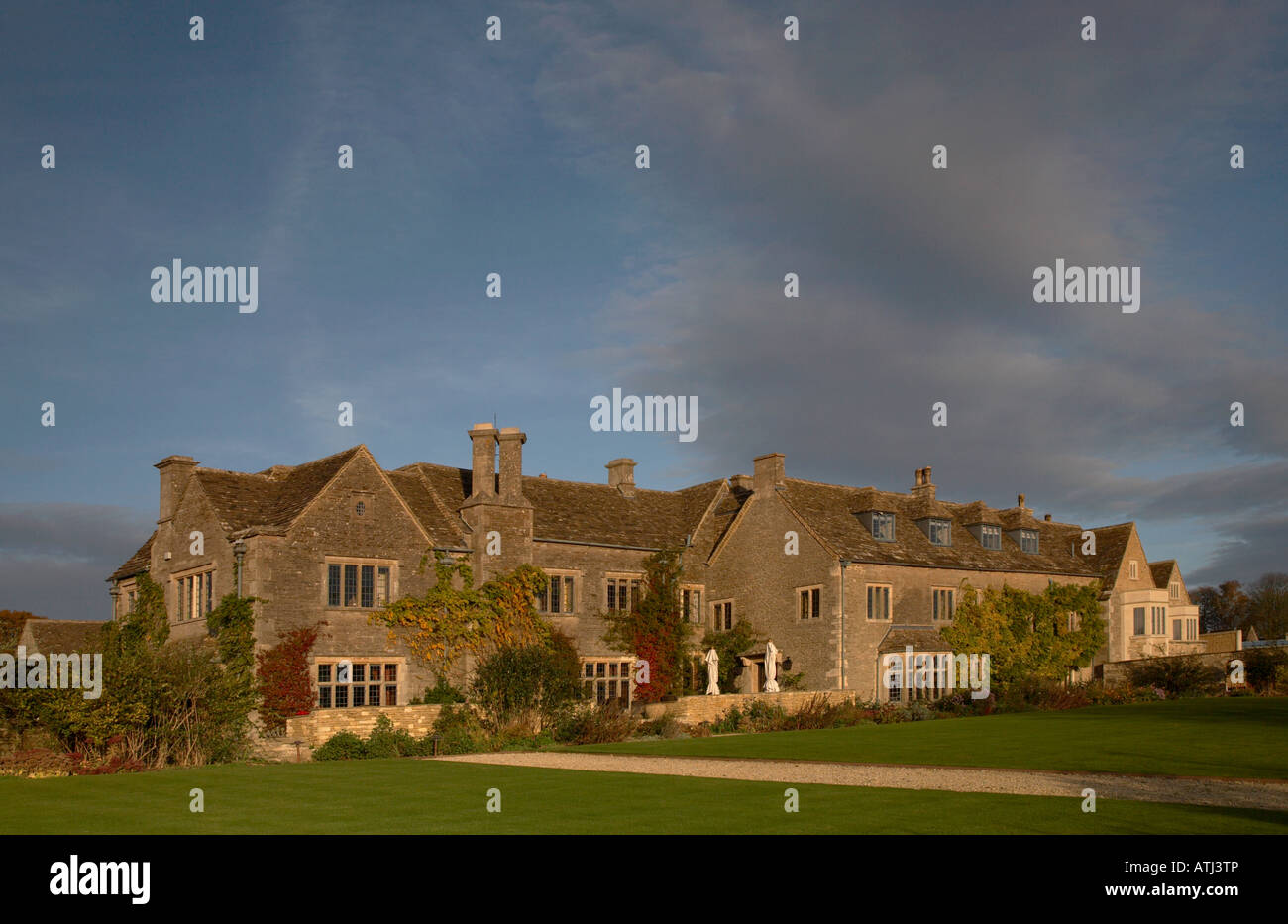 Old hall manor house west hi-res stock photography and images - Alamy