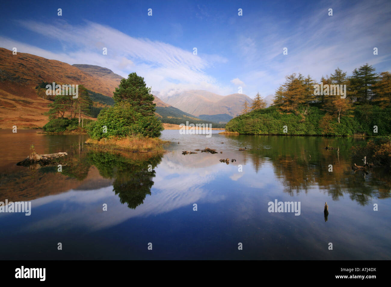 Lochan urr glen etive scotland loch buachaille hi-res stock photography ...
