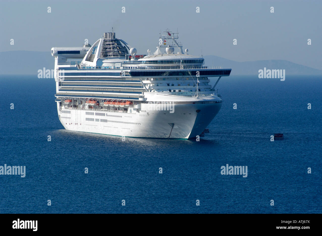 The cruiseliner "Grand Princess Stock Photo - Alamy