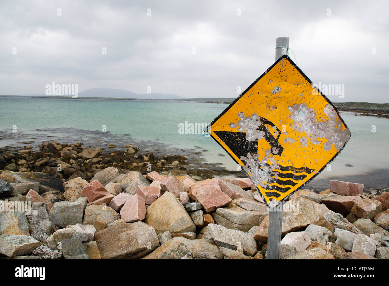 Car falling into water road sign hi-res stock photography and images ...