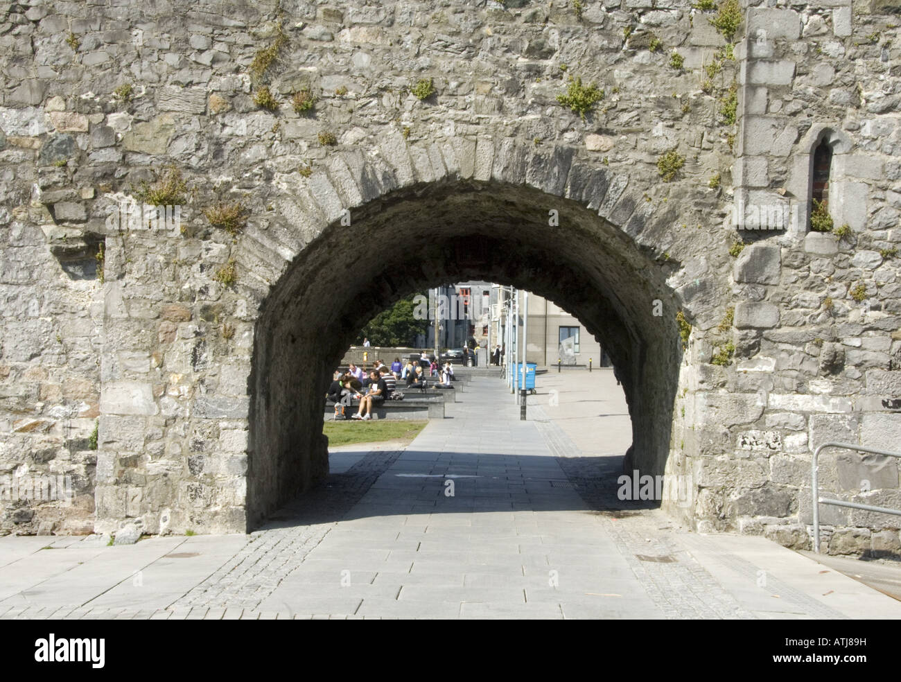 Spanish arch galway hi-res stock photography and images - Alamy