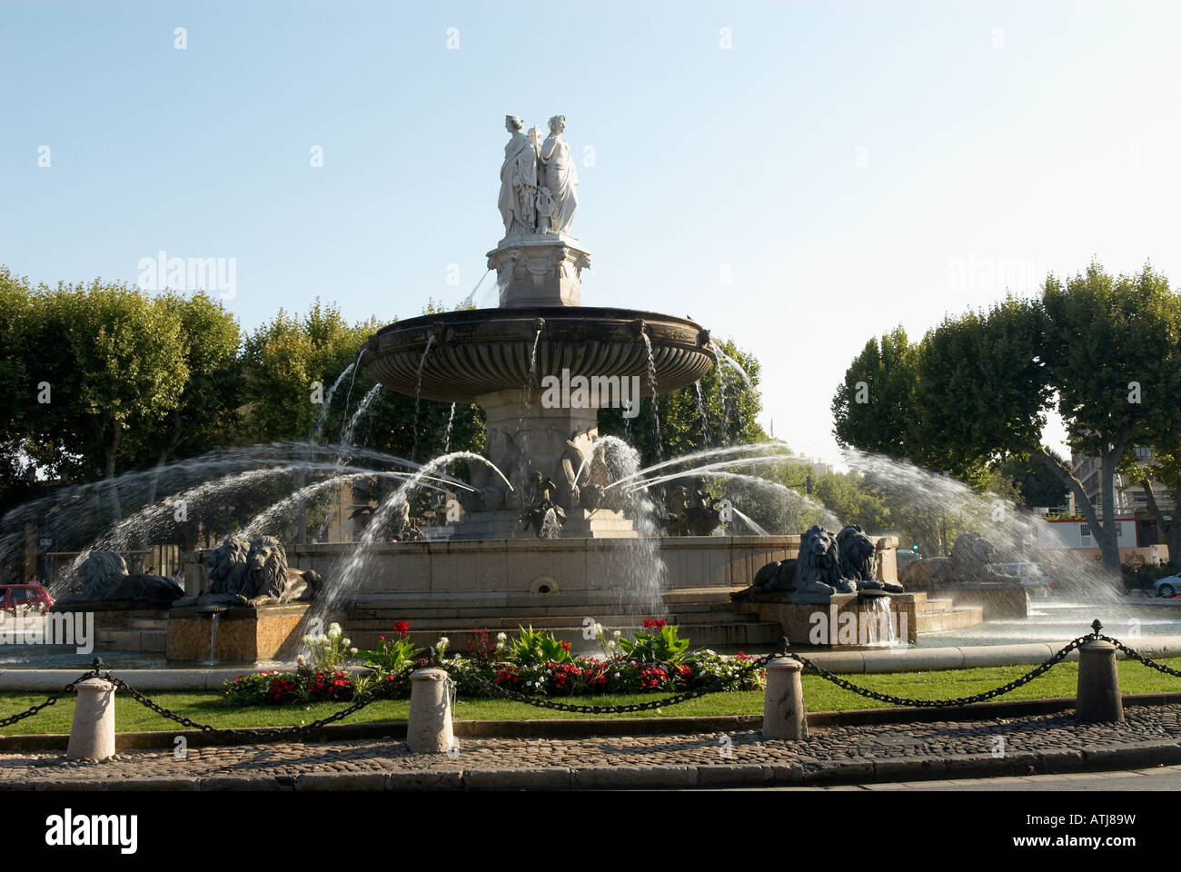 fountain aix en provence france Stock Photo - Alamy