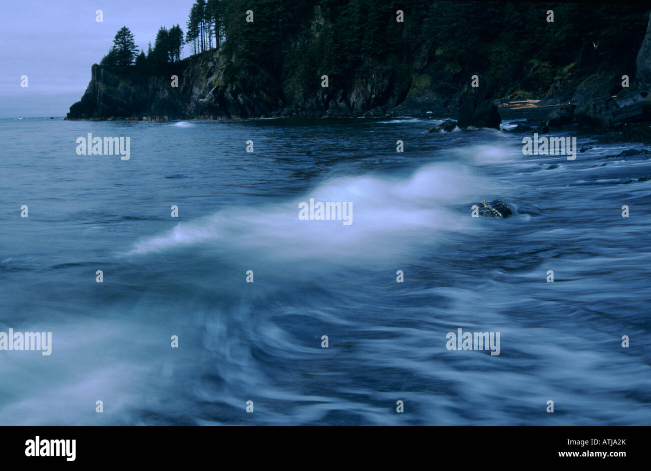 Alaska and ocean and pacific and wave hi-res stock photography and ...