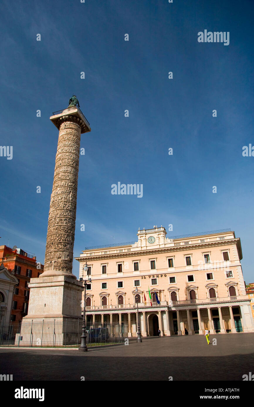Piazza Colonna Rome Italy Stock Photo - Alamy