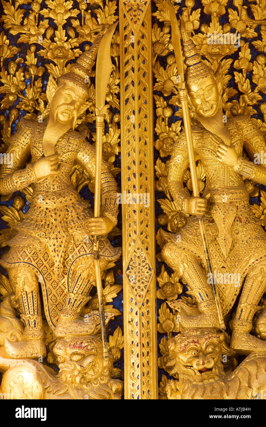 dorway in Wat Phra Kaeo in Bangkok Stock Photo - Alamy