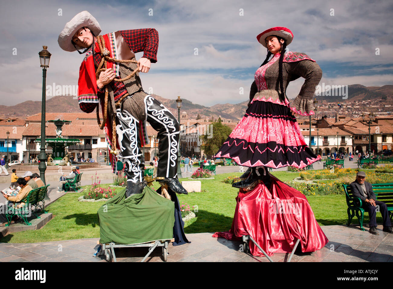 Cusco: Plaza de Armas: Inca Figures Stock Photo - Alamy