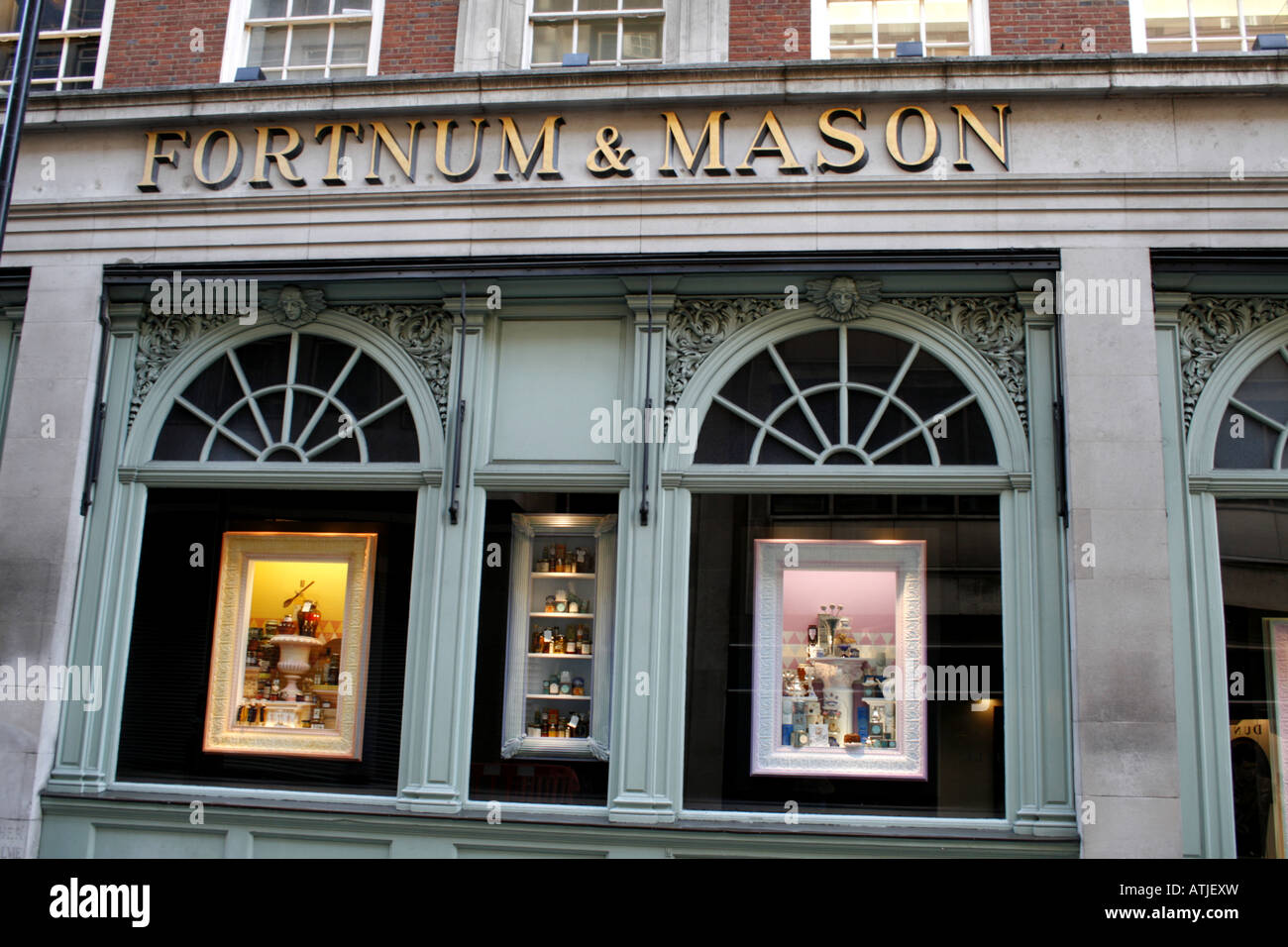 fortnum&mason department store. piccadilly london uk 2008 Stock Photo ...