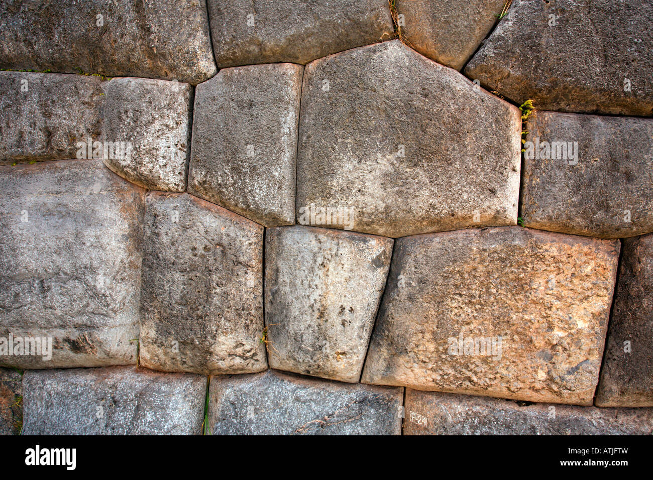 Sacsayhuaman: Inca Ruins: Stone Wall Stock Photo - Alamy