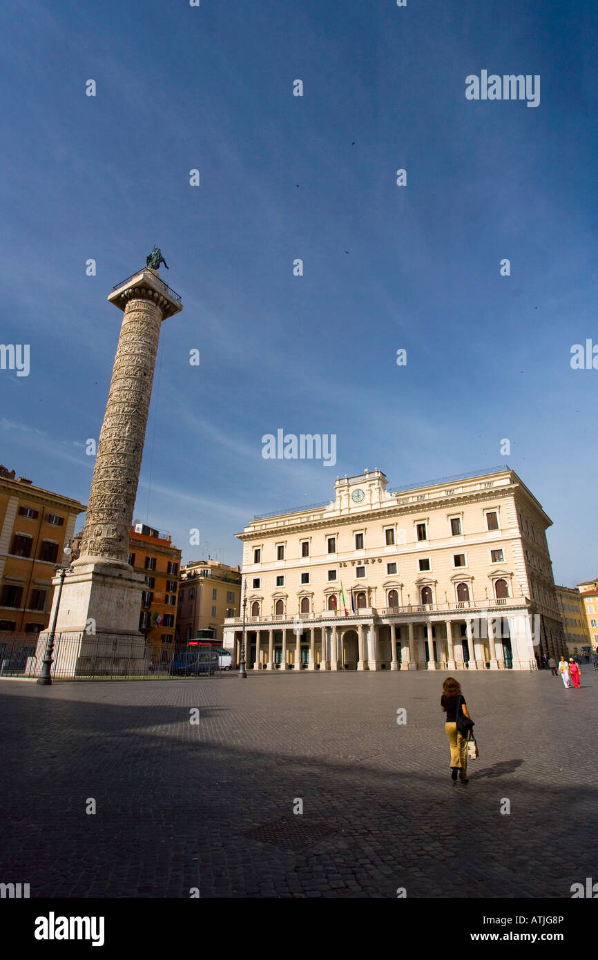 Piazza Colonna Rome Italy Stock Photo - Alamy