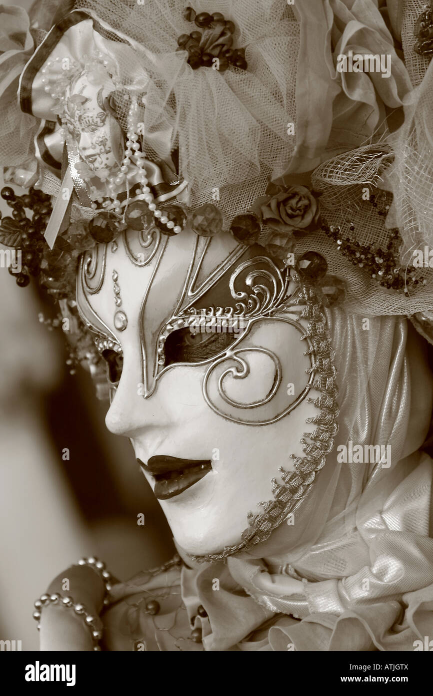 Side profile of a masquerade mask hi-res stock photography and images ...