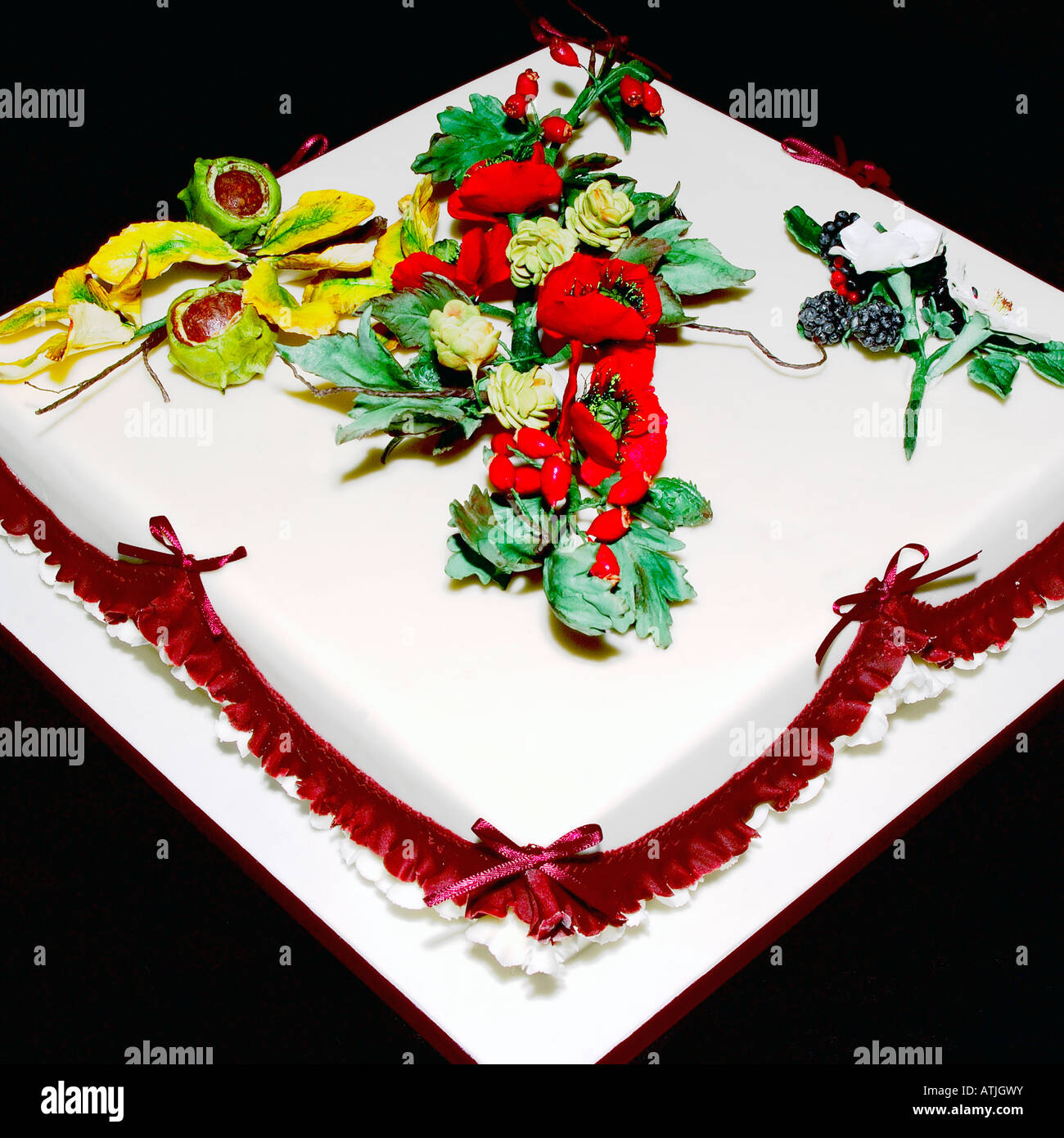 Beautifully decorated cake fresh fruits hi-res stock photography and ...
