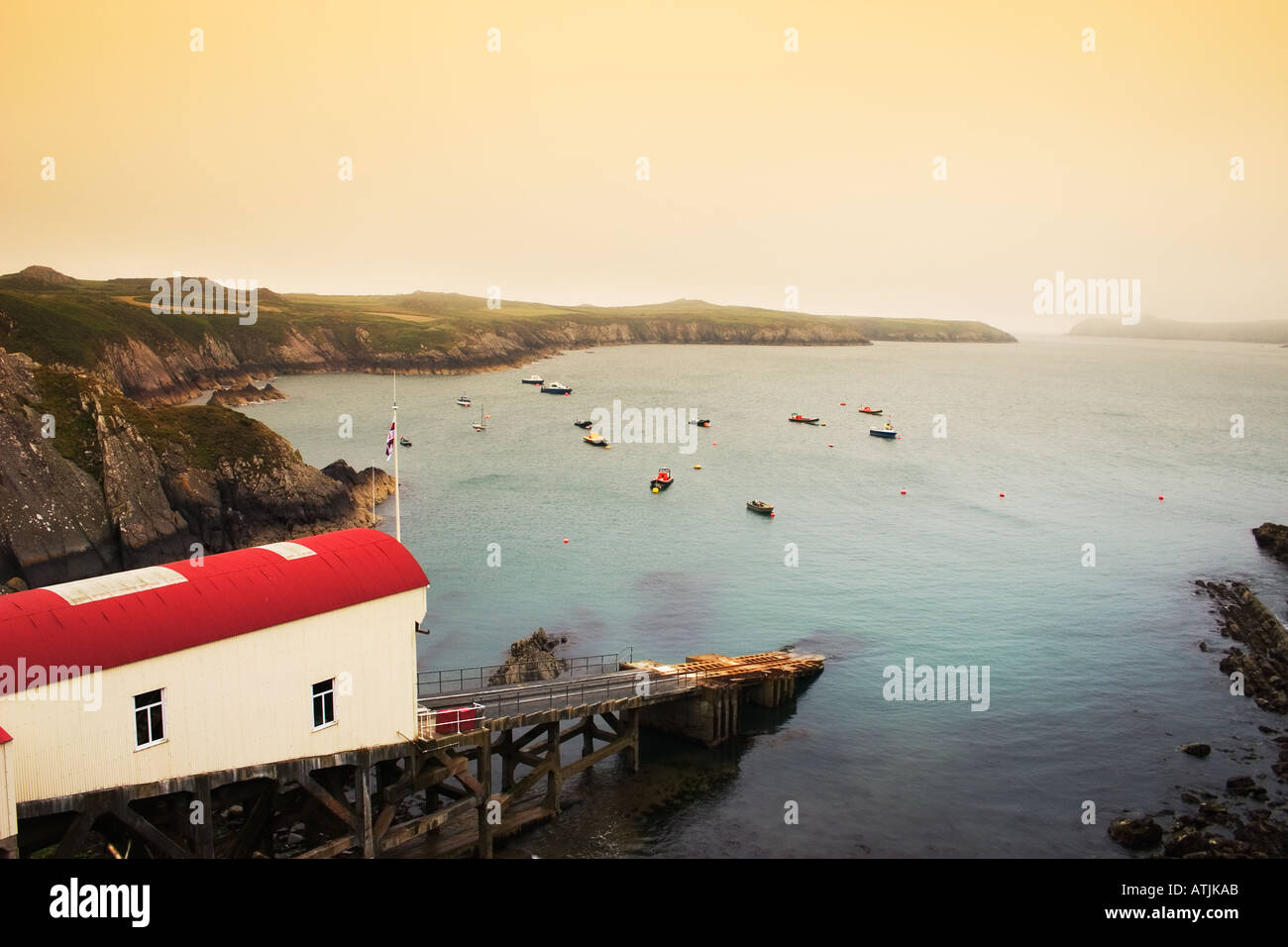 Irish lifeguard station hi-res stock photography and images - Alamy