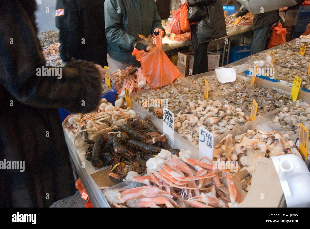 Fish market chinatown canal street hi-res stock photography and images ...