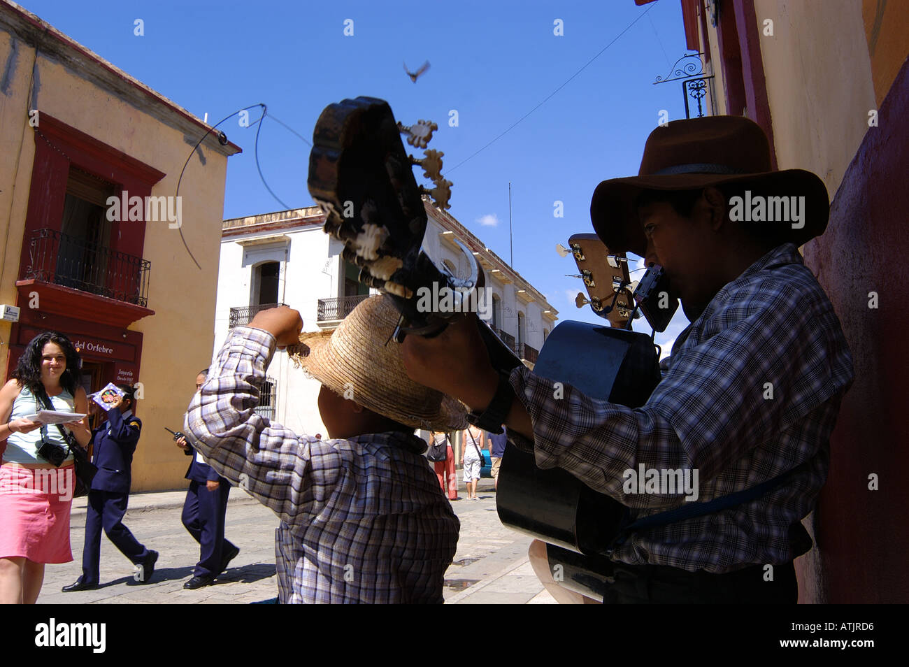 Kids Busking in Owacka Stock Photo - Alamy