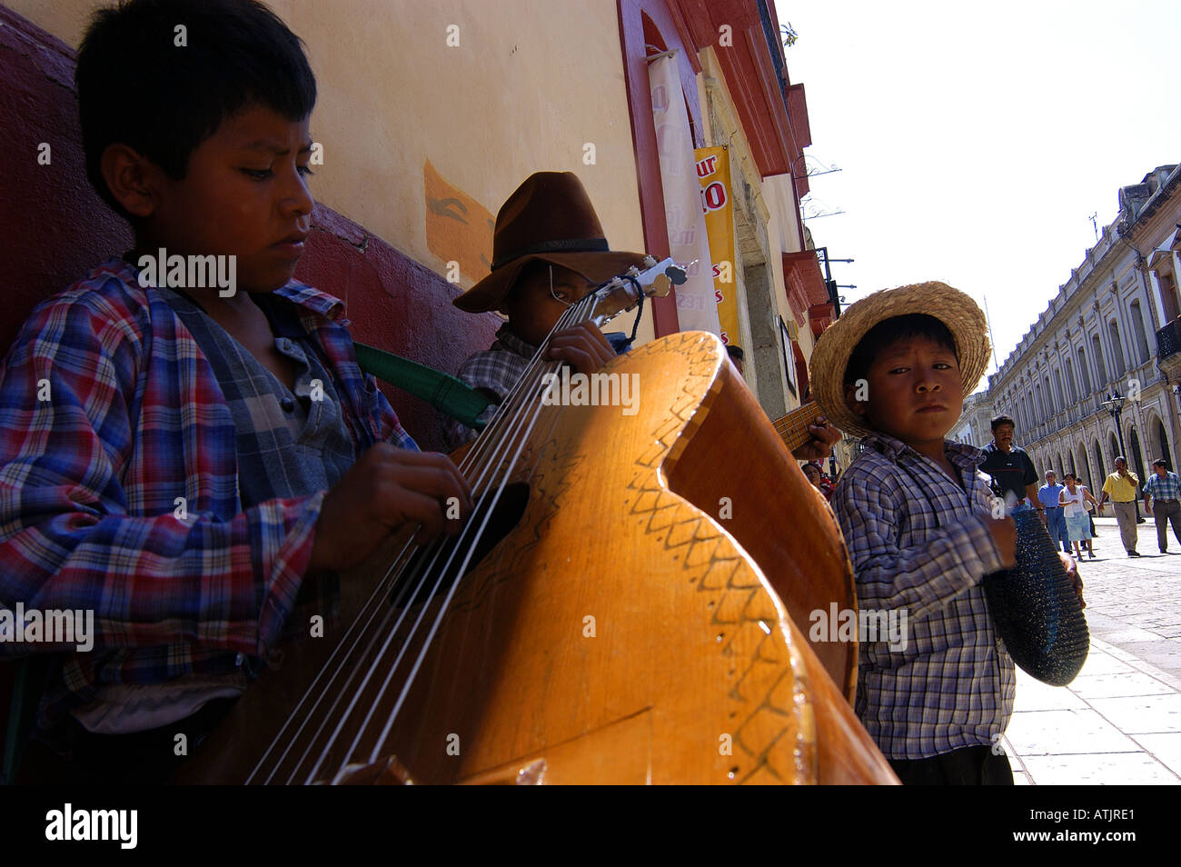 Kids Busking in Owacka Stock Photo - Alamy