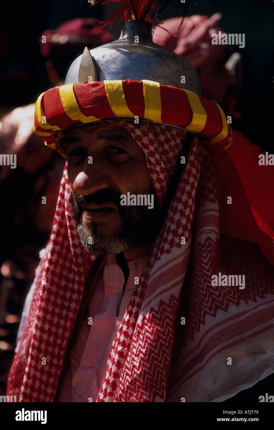 Muslims in religious clothing hi-res stock photography and images - Alamy