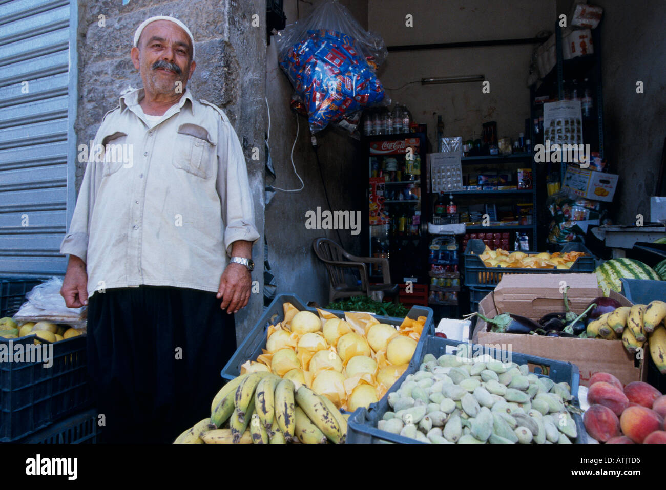 Fruit stall owner hi-res stock photography and images - Alamy