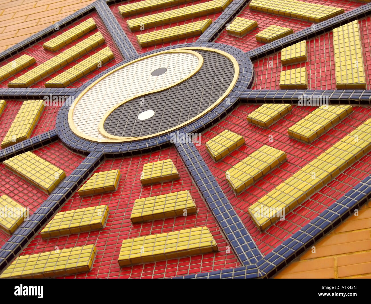 Octagon symbol hi-res stock photography and images - Alamy