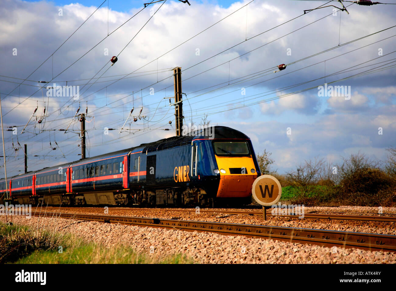 GNER 43 class diesel HST train ECML Werrington Peterborough ...
